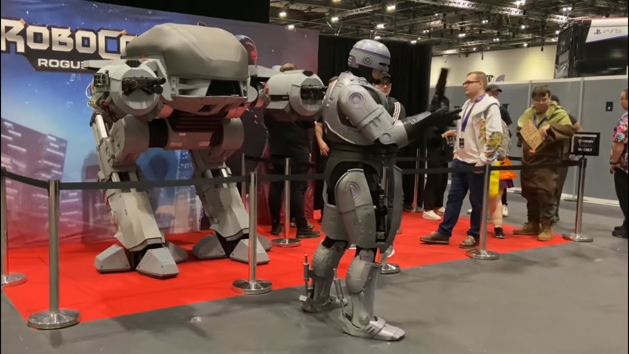 Robocop Cosplay with working thigh holster! - YouTube