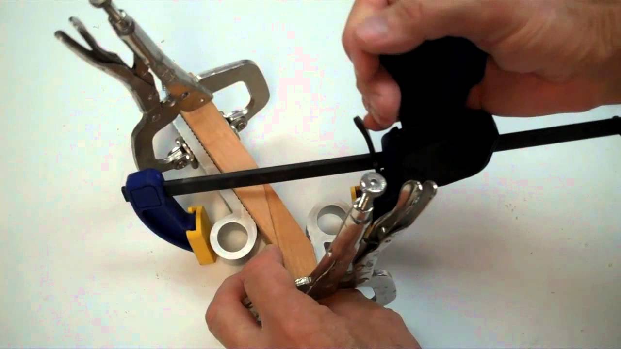 Clamping Scarf and Finger Joints with Blokkz Universal Clamping Tool ...
