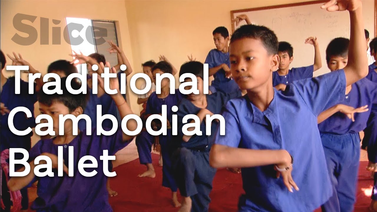 Learning the white monkey dance | SLICE - YouTube