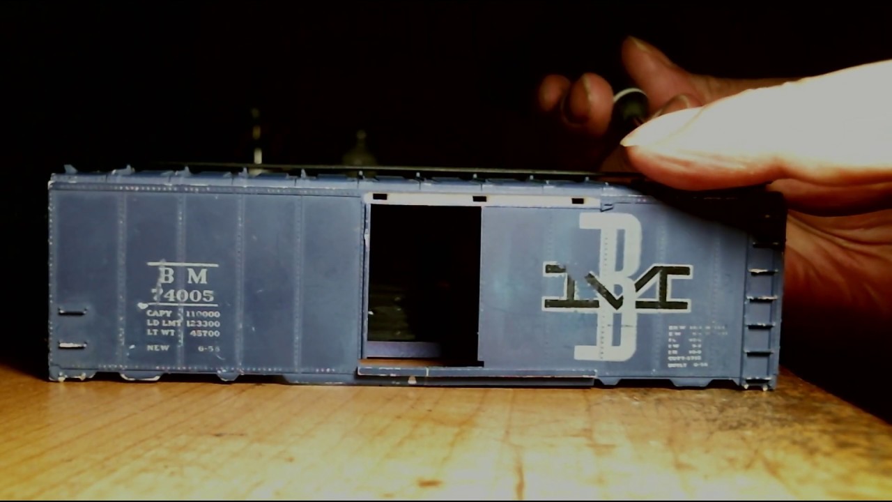 Athearn Blue Box Boxcar Restoration Part 01 - Initial Condition - YouTube