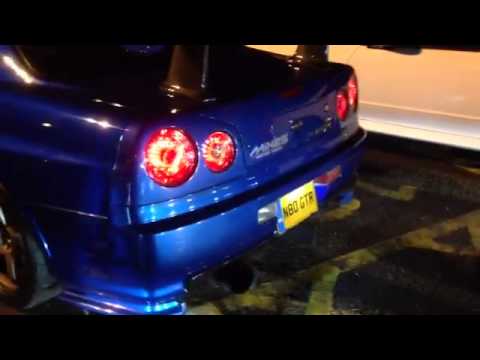 CRAZY R34 SKYLINE GTR! REVVING & FLAMES! - KREAM DEVELOPMENTS - YouTube