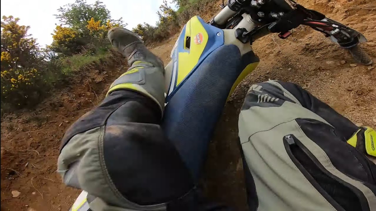 Giving the hills a blast at h20 enduro wales - YouTube