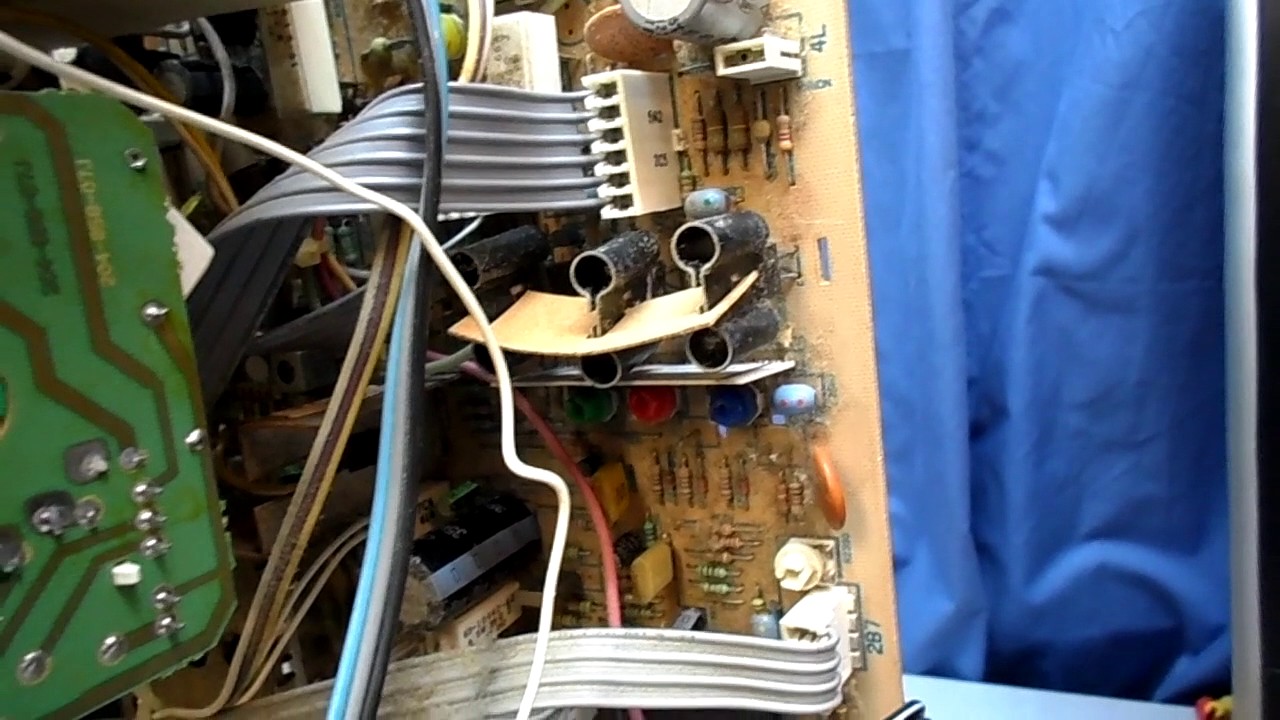 Zenith 13" Color TV. B1310W. 1985. Bad CRT. No Blue. Pt. 2. - YouTube