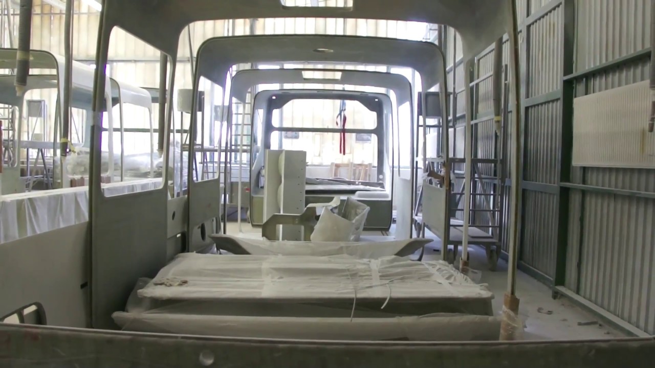 Assembling of the Hungarian Modulo composite electric bus - YouTube