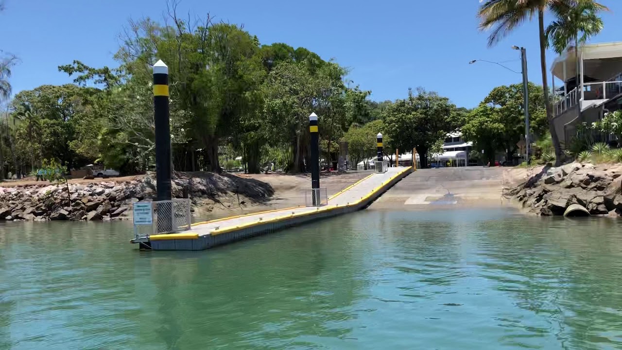 Port Douglas boat cruise - YouTube