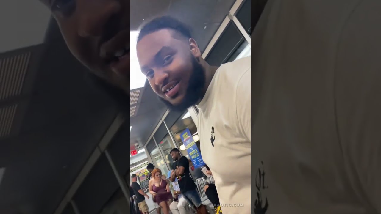 Insane footage of Christmas day brawl in Georgia Waffle House Fast Food ...