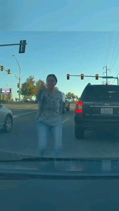 Entitled Driver Displays Embarrassing Road Rage - YouTube