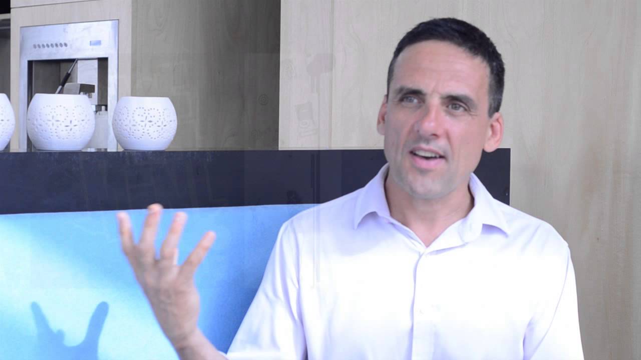 MEET DEREK ROWE WMV - YouTube