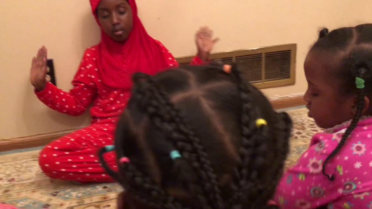 Sheeko ciyaal, caruur somali - YouTube