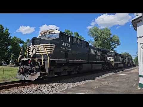 NS 4273 leads 4 Engines Norfolk Southern Train - YouTube