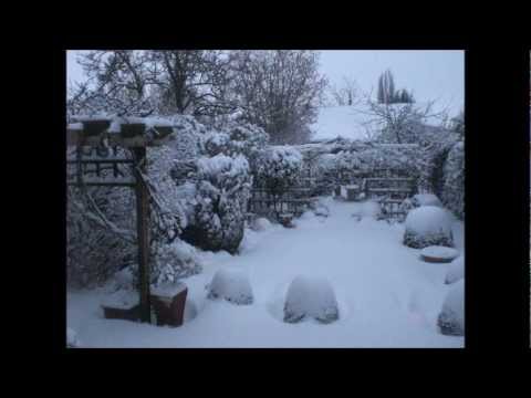 See amid the winter's snow -----with lyrics - YouTube