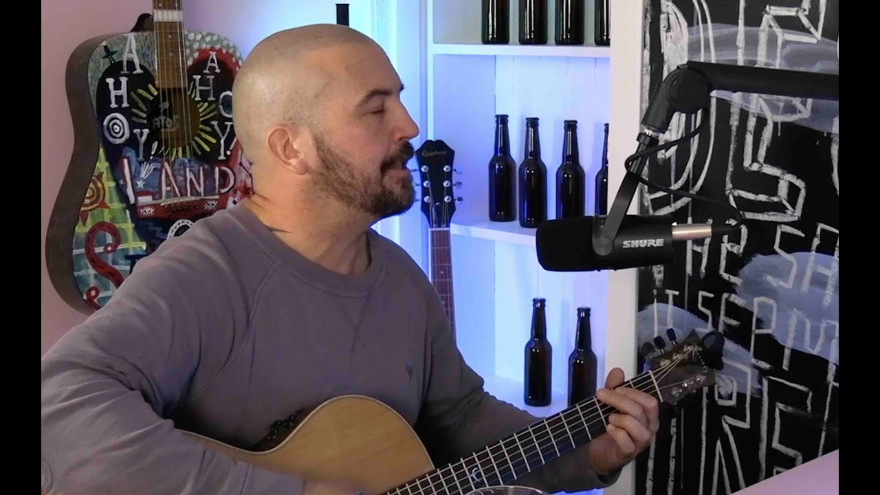 Singer songwriter Stevie Agnew talks about his albums - YouTube