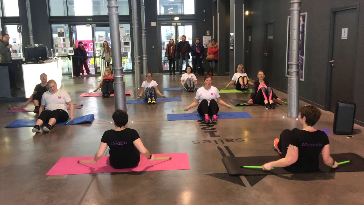 Zumba, Pound Rockout Workout et STRONG by Z chez MC Fitness - YouTube