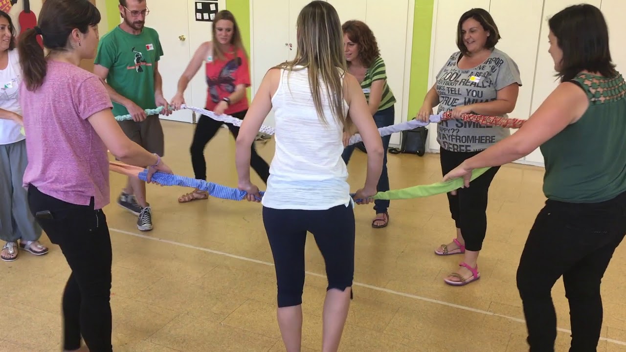 Amb l'ElastiCAT - YouTube