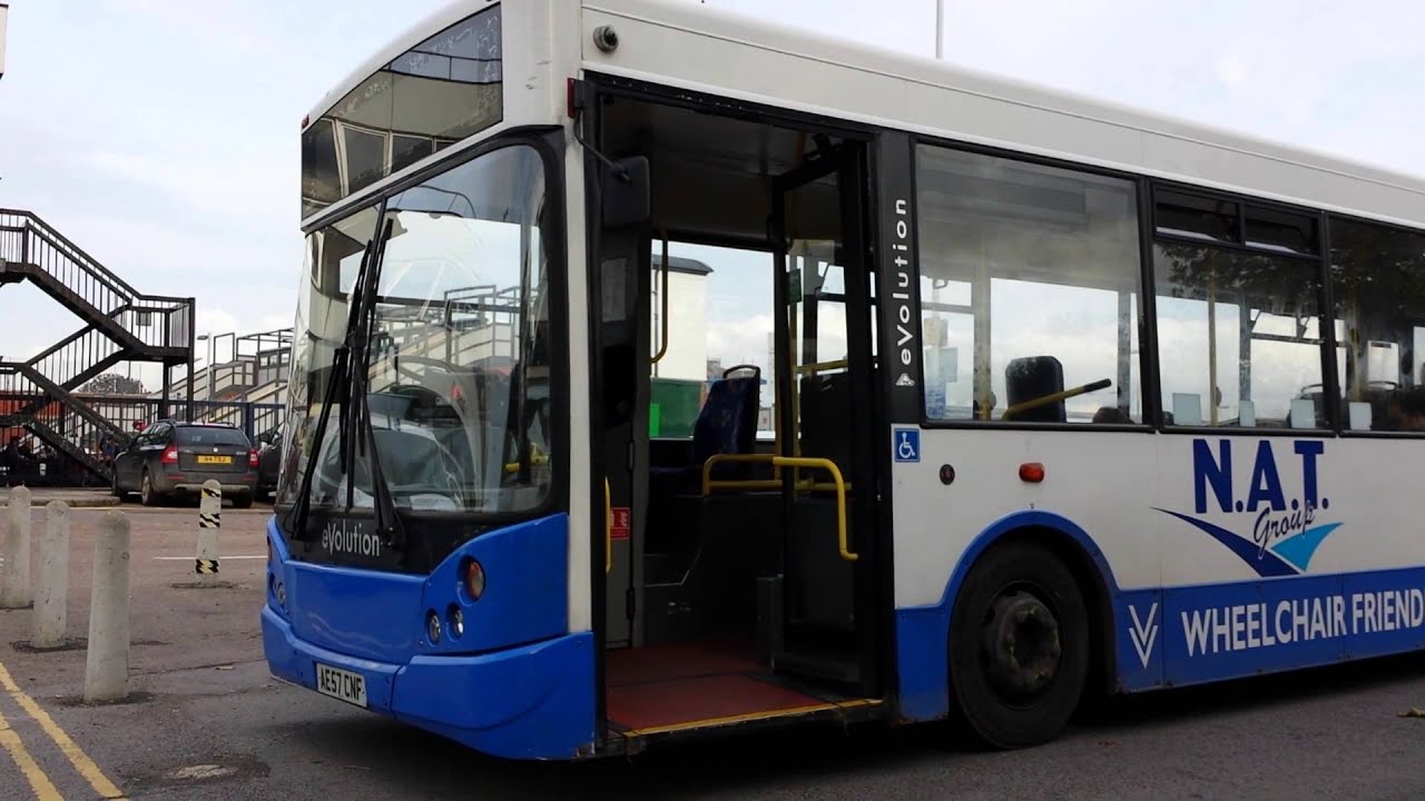 [GLOUCESTERSHIRE BUSES] N.A.T. MCV eVolution Gloucester Station - YouTube