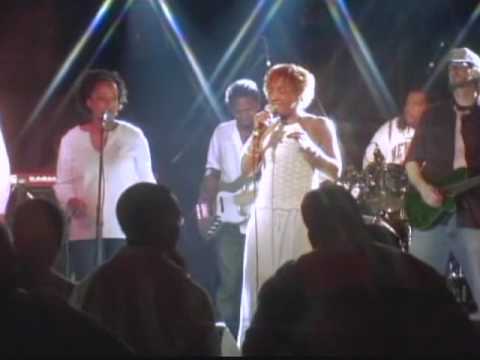 Rhonda Thomas - Live @ Hard Rock Cafe - YouTube