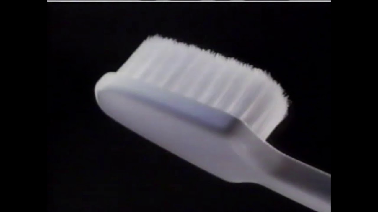 Reach Toothbrush Commercial - YouTube