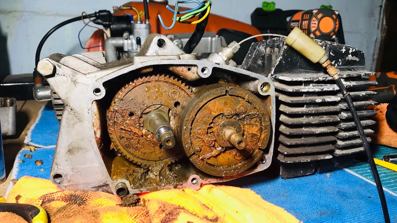 Rust Removal On A Puch ZA50 - YouTube