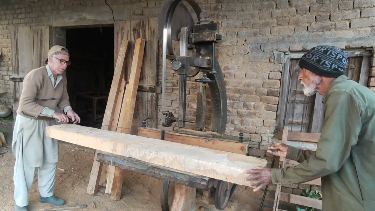 Carpenter Excellent Woodworking Skills // Extremely Dangerous Wood ...