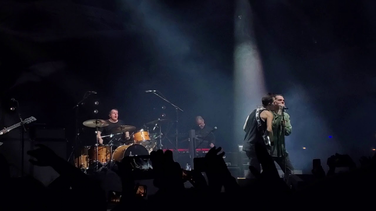 Vampire Money Intro My Chemical Romance 12/20 The Shrine - YouTube