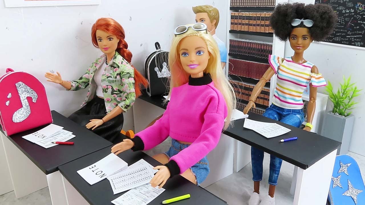 Decorating Barbie's School Classroom - YouTube