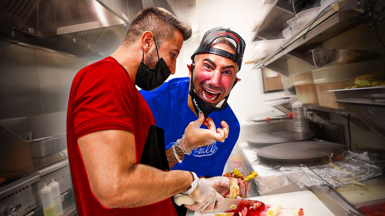 CHOPPING FINGER OFF PRANK GONE WRONG! - YouTube