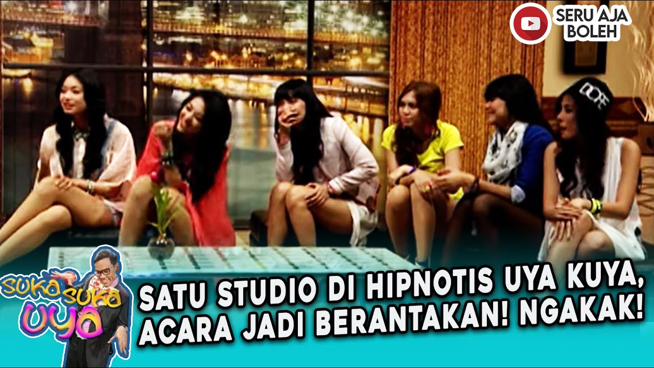 SATU STUDIO PADA NGAKAK! DIHIPNOTIS UYA, PJ 7 ICON JOGET SEPRTI INI - SUKA SUKA UYA - YouTube