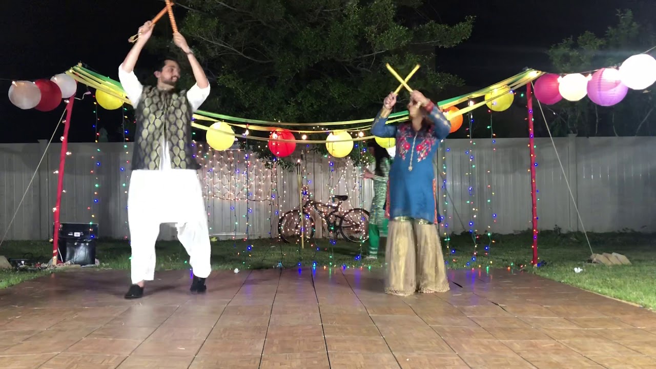 Best Mehndi Dance 2018 Pakistani Wedding Bhangra ta sajda - YouTube