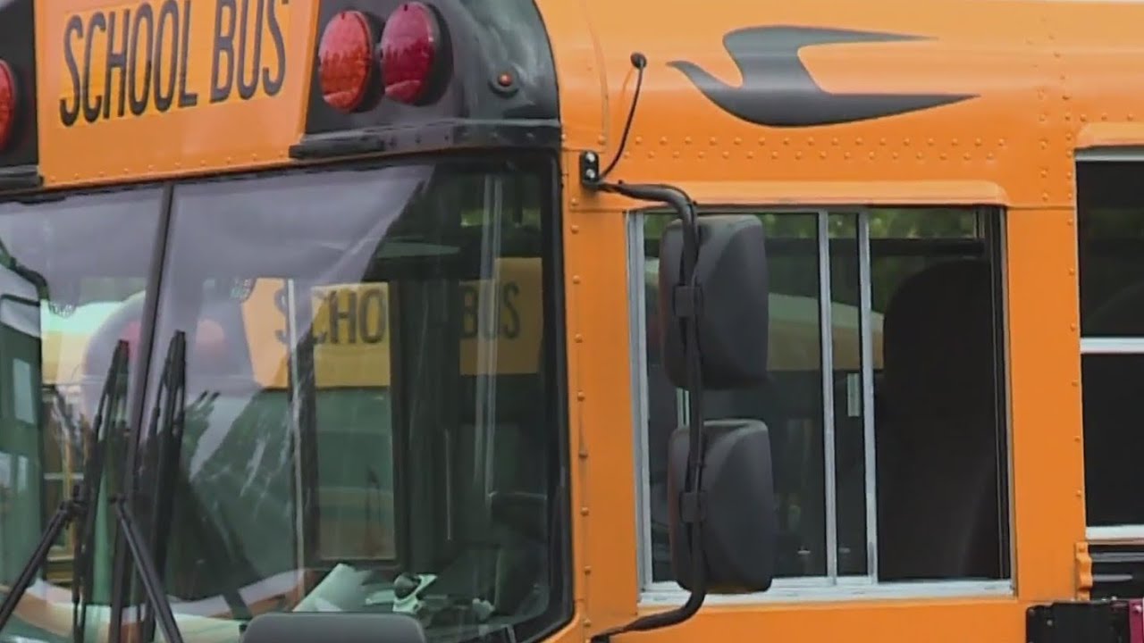 Portland metro schools prep for back to school amid bus driver shortage ...