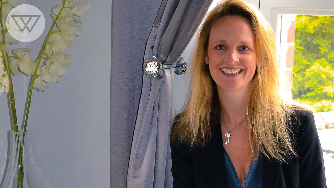 A Life in Sales: The Art of Persuasion - Susannah Schofield OBE - YouTube