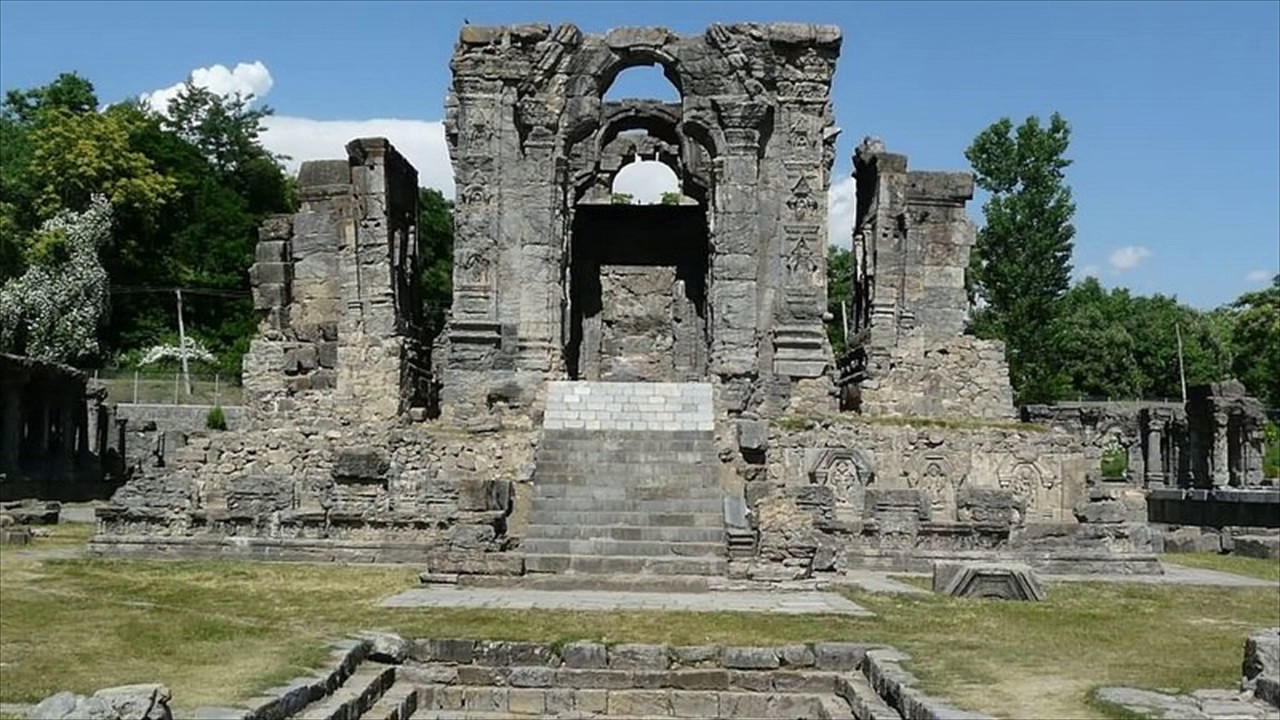 Ek Mukhi Datta, Narayanpur, Pune, India - YouTube