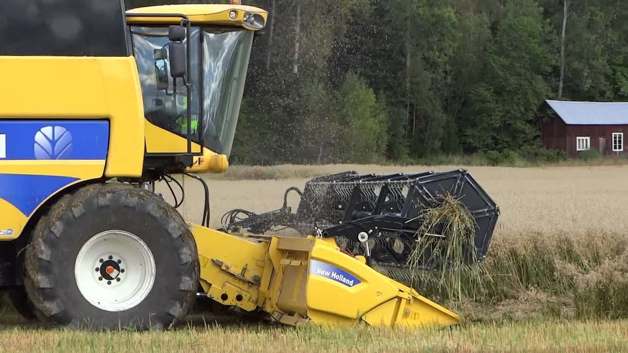NEW HOLLAND CSX 7040 VID SILLBO 050.MTS - YouTube