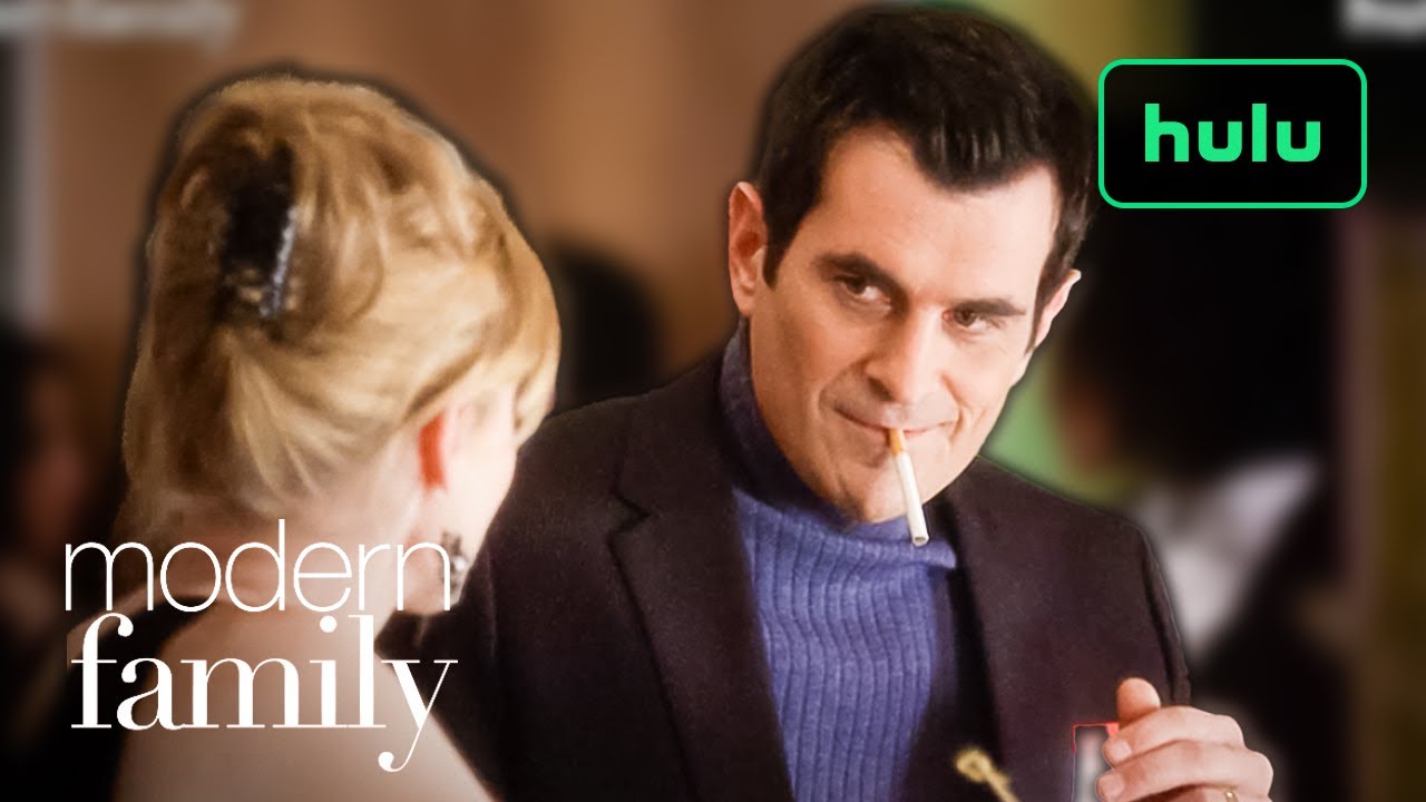 Phil Dunphy Becomes Clive Bixby | Modern Family | Hulu - YouTube