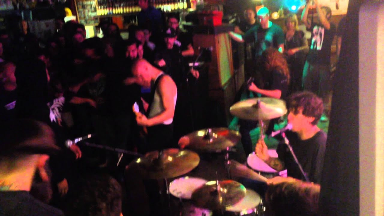 Code Orange-I Am King live @ Mutiny Cafe Denver - YouTube