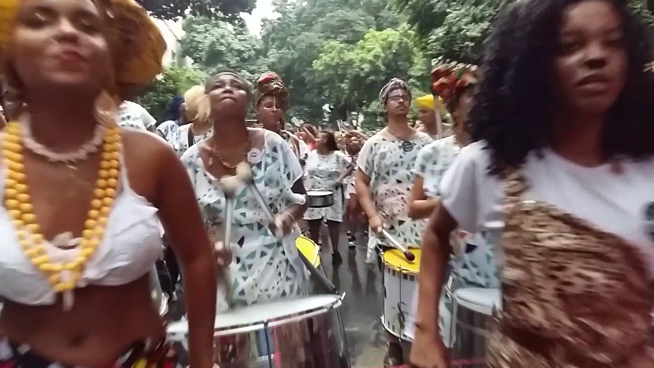 Angola Janga - Carnaval 2017 - YouTube