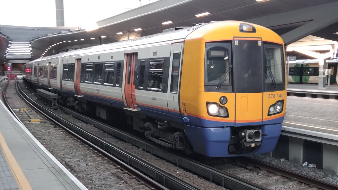 London Overground - The Windrush Line - at & Leaves London Bridge ...