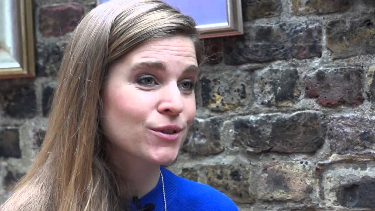 Alice Bird - 'Miss Julie' | SEE16 Interview - YouTube