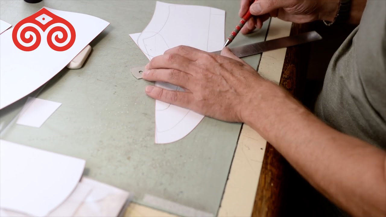 Creating the pattern · CARMINA SHOEMAKER - YouTube