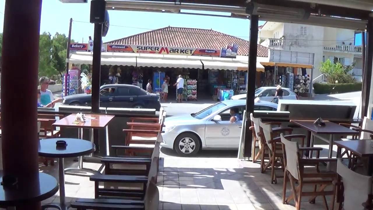 kalamaki drunk corner - YouTube