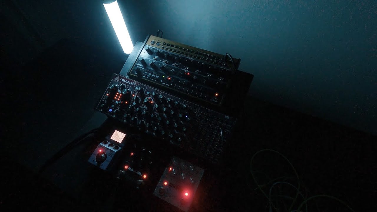 Generative ambient music with live patch building - Behringer Neutron ...