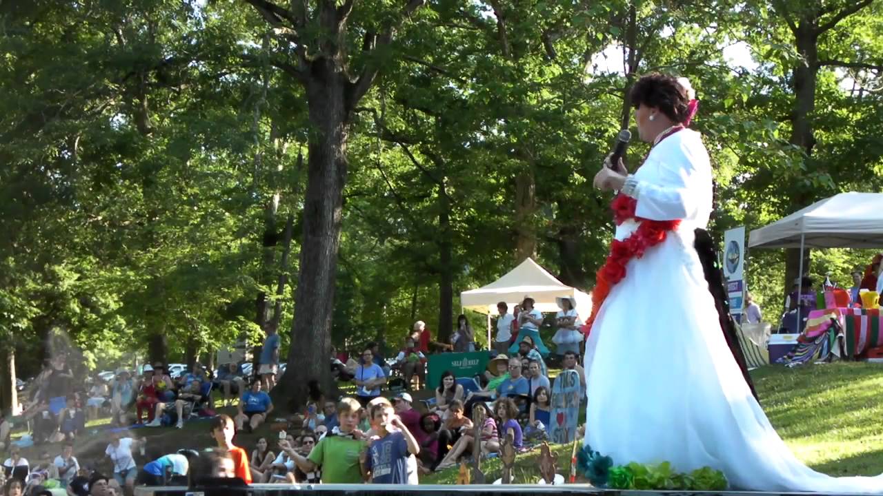 2013 Beaver Queen Pageant | Stage Presence Competition | June 1 - YouTube