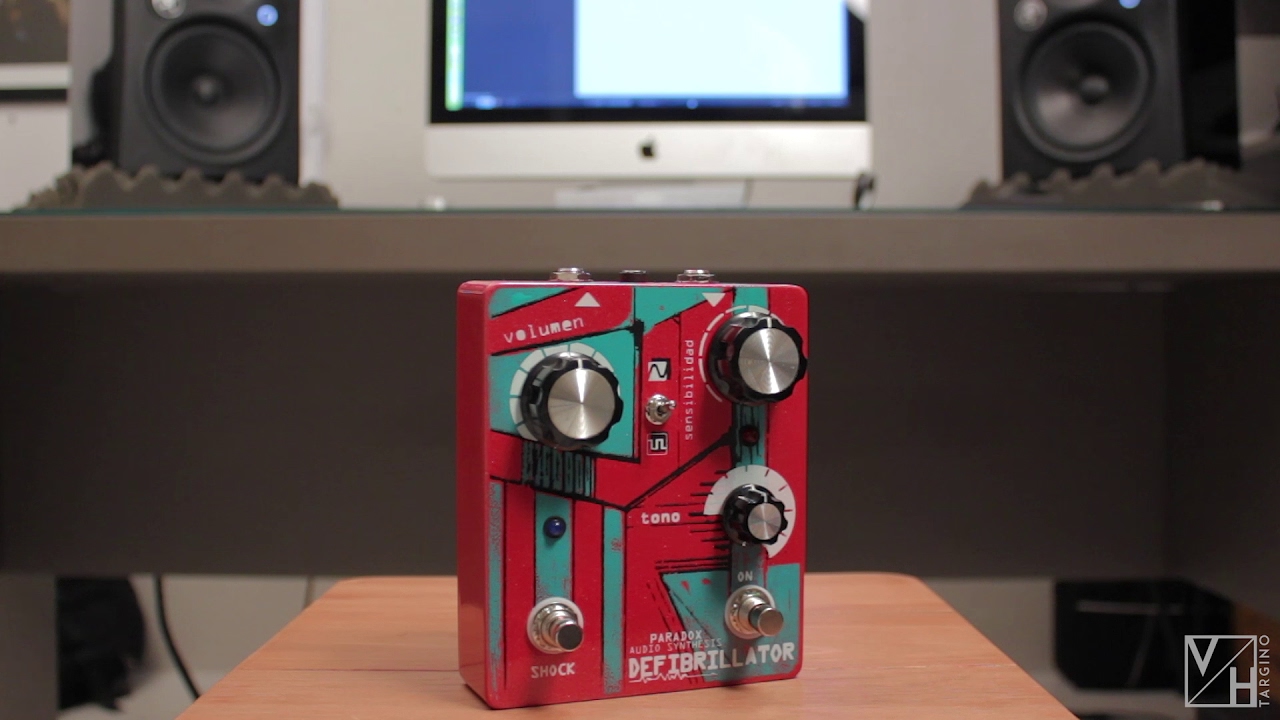 Paradox Effects Defibrillator Fuzz - GUITAR + BASS DEMO - YouTube
