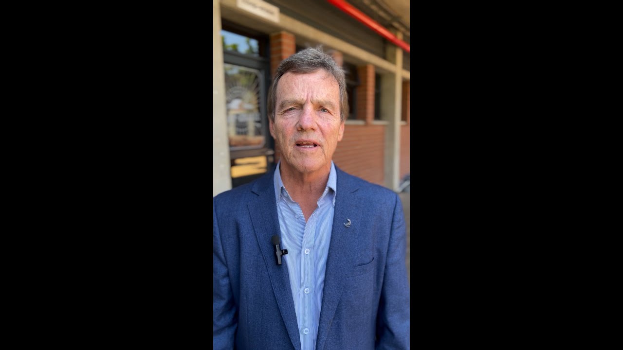 Dr. Theuns Eloff - Bela-aksieberaad - YouTube