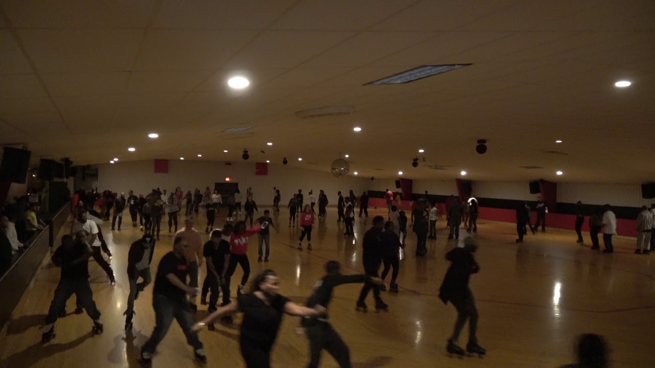 Rolling into 2018 at Star roller rink with Dj Bam 4 - YouTube