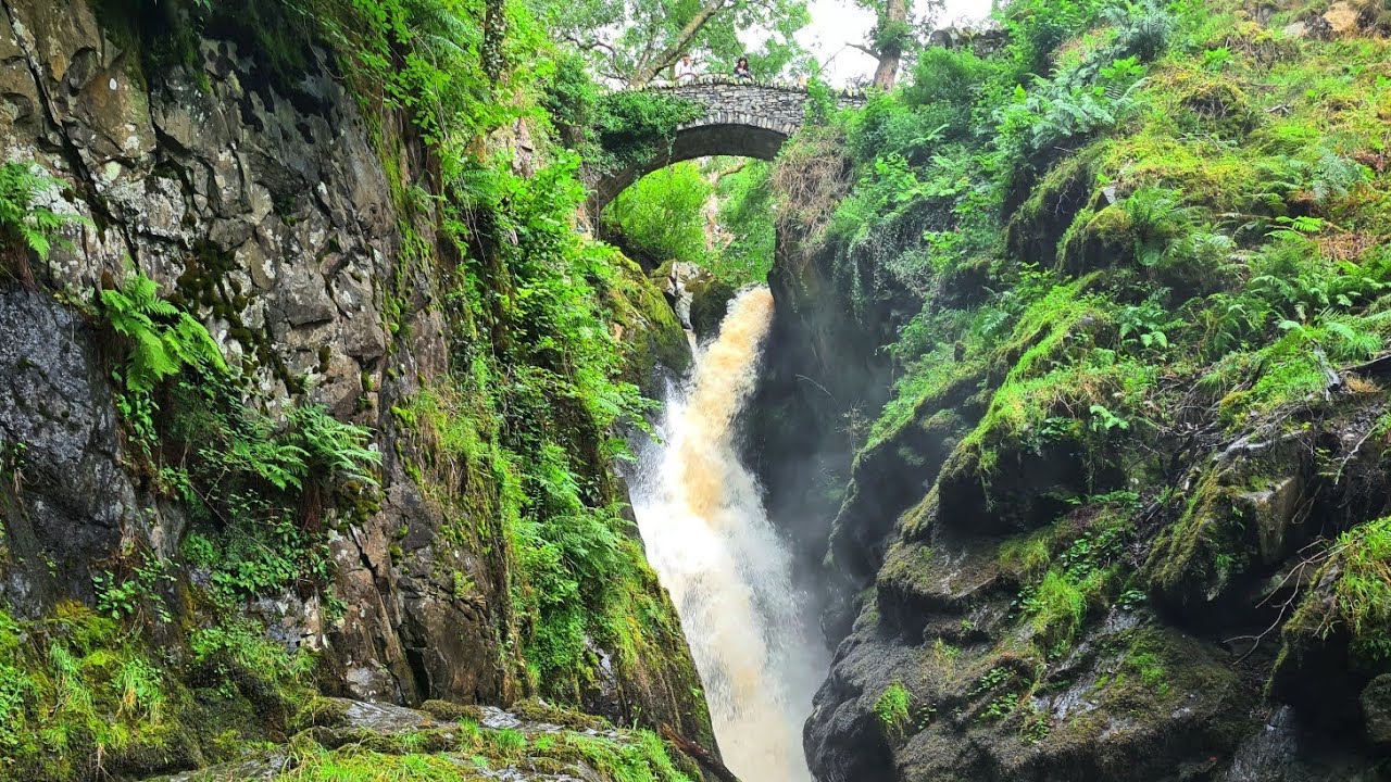 AIRA FORCE | Waterfall in the LAKE DISTRICT - YouTube