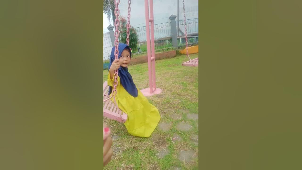 quality time ditaman bermain anak #shorts anak-anak paling bahagia kalo apa-apa bareng ortu ...