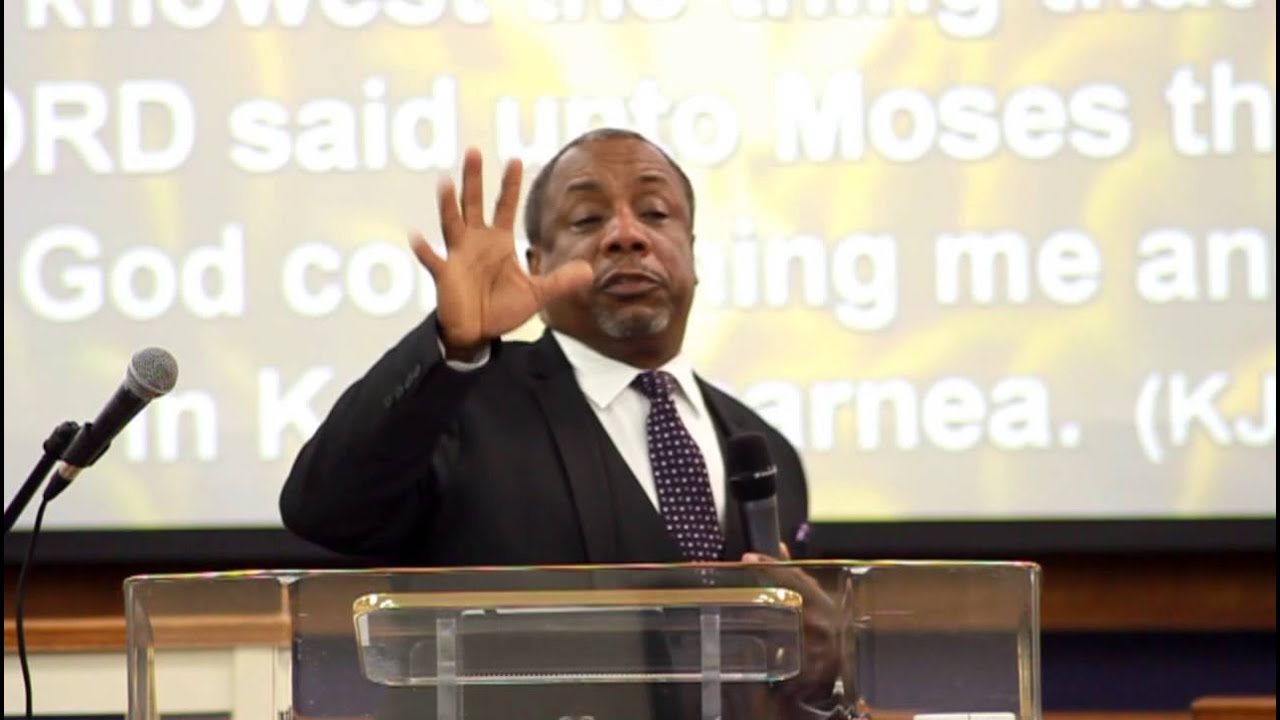 Daring to be Different - Evangelist Julius DeBerry - YouTube