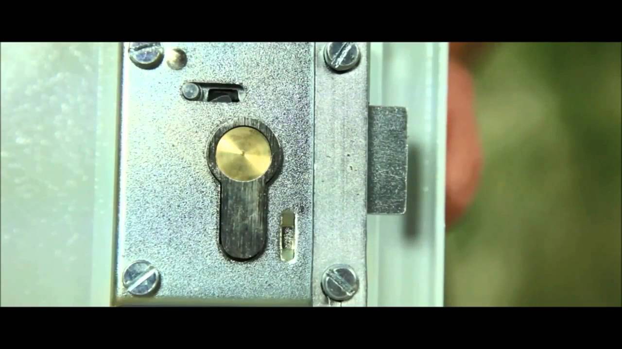 Securikey Key Vault Key Locking CS STORAGE - YouTube