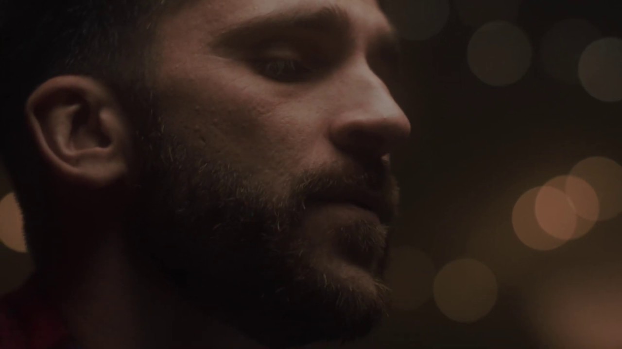 Ali Gilbert - She's On My Mind - YouTube