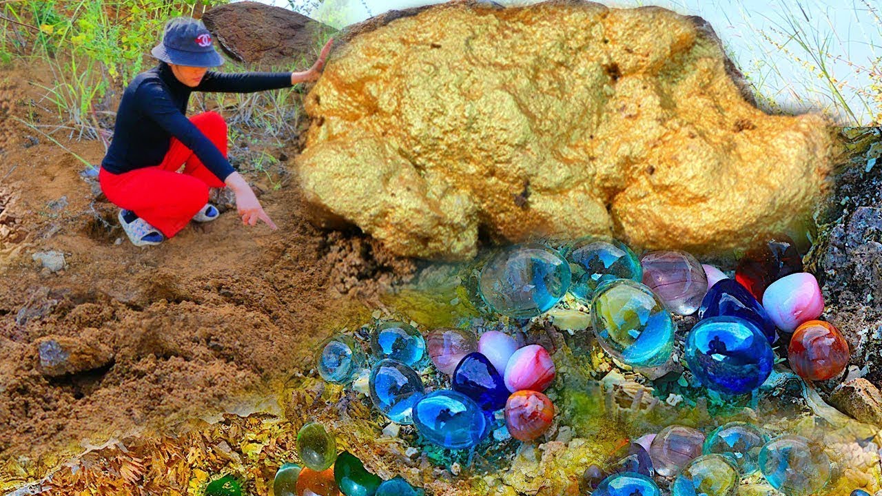 Treasure Hunters // We found the gold and gem treasures using an ...